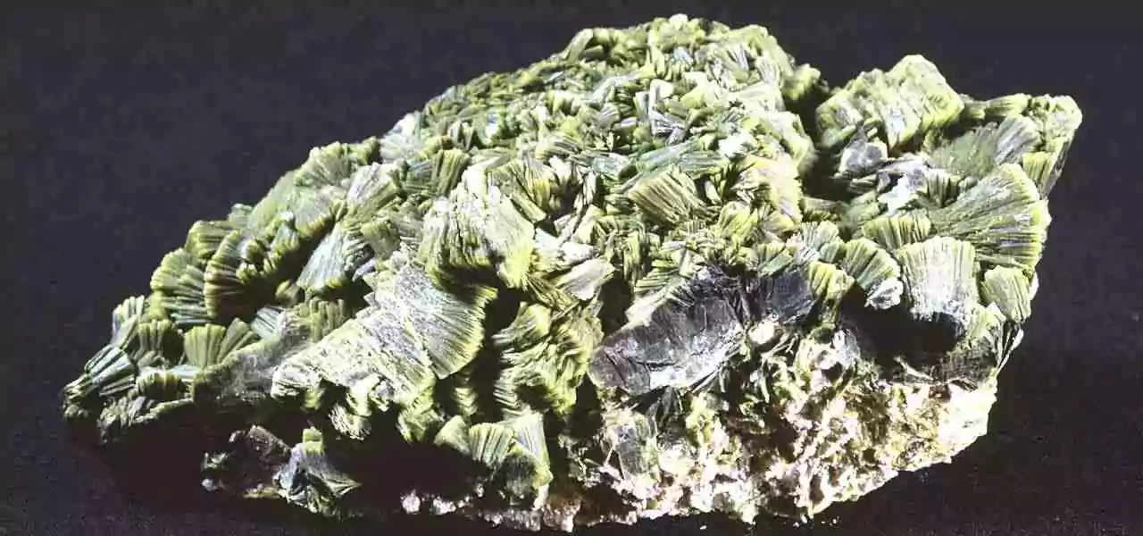 Uran (pierwiastek) – właściwości, zastosowanie, pozyskiwanie